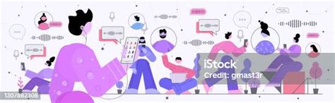 음성 메시지 오디오 채팅 응용 프로그램 소셜 미디어 온라인 통신 개념으로 통신하는 사업가 헤드폰에 대한 스톡 벡터 아트 및 기타 이미지 헤드폰 가공의 인물 가상현실