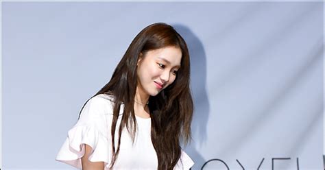 Md포토 이성경 부러질듯한 각선미