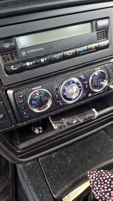 My Left Speaker Is Not Working Ie Not Playing Music But Once U Switch