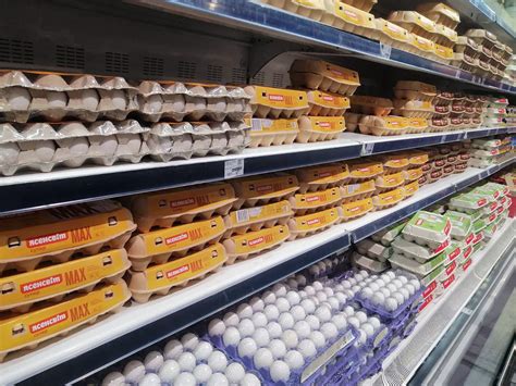 Цены на продукты в Украине супермаркеты показали как изменились цены на яйца и подсолнечное