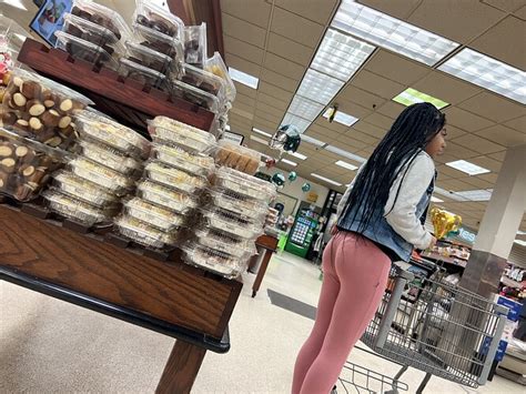 Slim Thick Pyt With Vpl OC Spandex Leggings Yoga Pants Forum