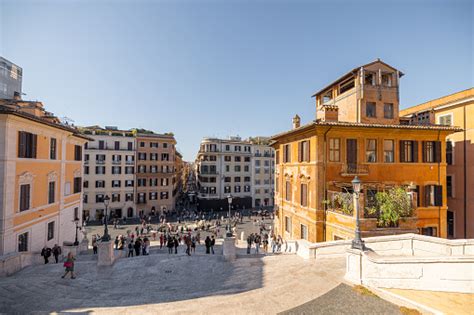 로마의 유명한 스페인 계단 꼭대기에서 구시가지의 도시 경관 전망 0명에 대한 스톡 사진 및 기타 이미지 0명 건축 고대의 Istock