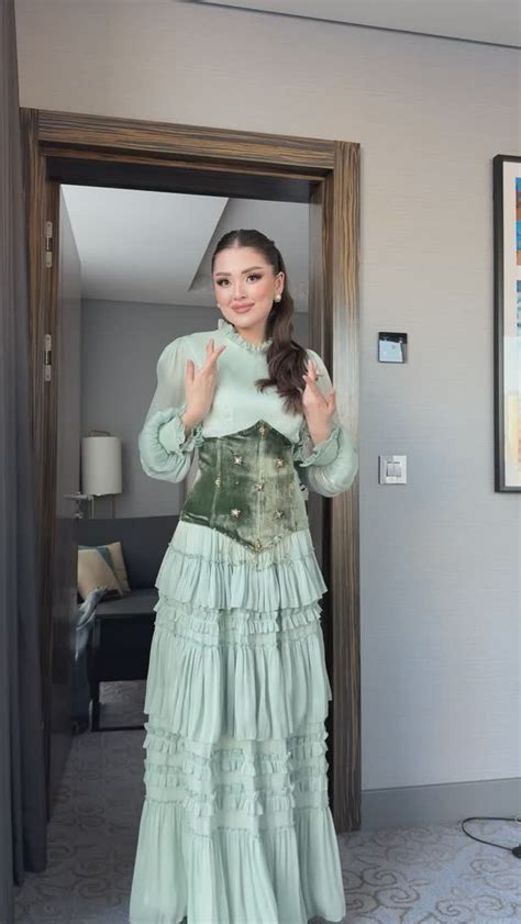 ПРОКАТ ПЛАТЬЕВ АСТАНА Платье доступно на прокат😍 Instagram