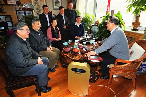 严隽琪罗富和新春看望民进中央老领导