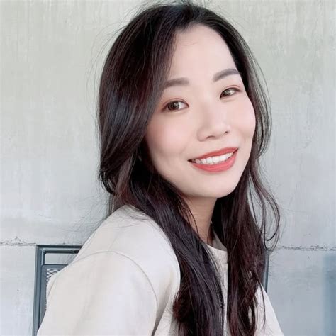 Hsu Threads Say More