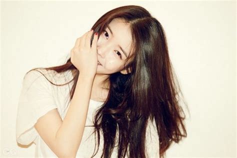 South Korean Songstress Iu Barnorama