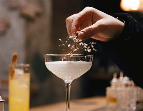 Garnishing Ideas For Drinks