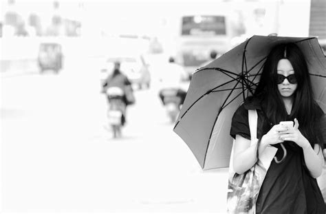 배경 화면 화이트 단색화 거리 생명 상표 의류 Bw 이야기 검정색과 흰색 흑백 사진 2333x1533 406004 배경 화면 Wallhere