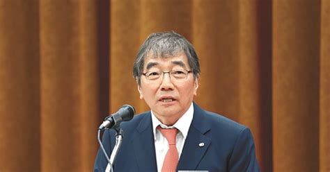 4차 산업혁명 시대 기술 이해하고 활용하는 역량 키워야