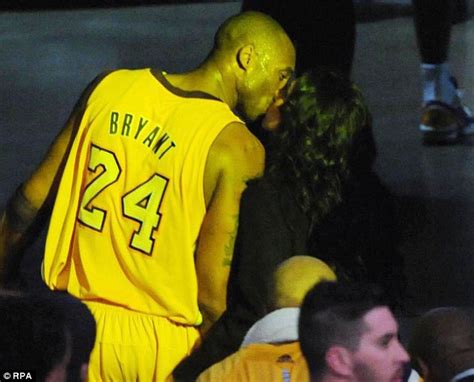 Vanessa Bryant Gives Kobe A Kiss On Valentines Day Photos ~ Ooooooo La La