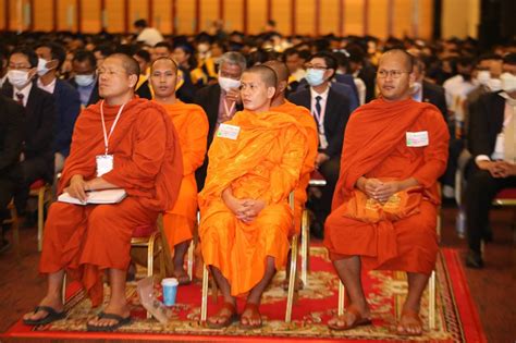 ប្រសាសន៍សំខាន់ៗរបស់សម្តេចតេជោ ហ៊ុន សែន ឱកាសអញ្ជើញជាអធិបតីប្រគល់សញ្ញាបត្រ ជូននិស្សិតសាកលវិទ្យាល័យ