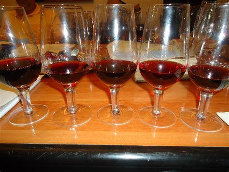 AMO VINHOS Tonalidades E Cores Do Vinho