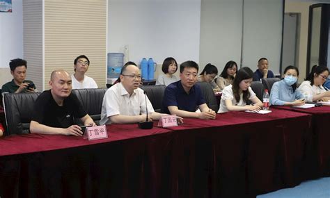 海盐滨海中学副校长海盐滨海中学校长海盐滨海中学孙琼芳第11页大山谷图库