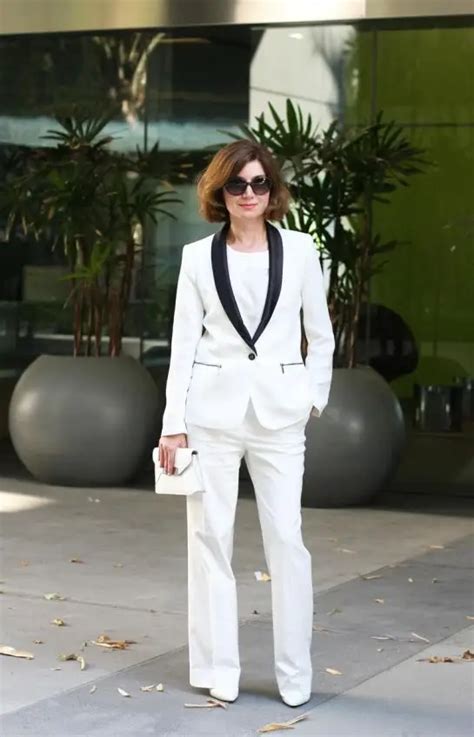New Arrivals Fashion White Women Tuxedos Slim Fit Suits For Women Shawl