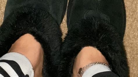 Wet Warm And Stinky Sexy Feet 472 Clips4sale