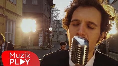 Adamlar Koca Yaşlı Şişko Dünya Chords Chordify