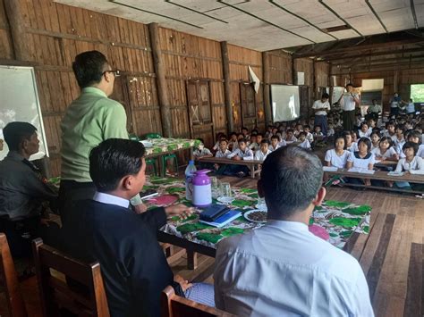 ငဖဲမြို့နယ် ချောင်းဖြူကျေးရွာ အခြေခံပညာမူလတန်းလွန်ကျောင်းတွင် လူငယ်ရေးရာအသိပညာပေး ဟောပြောပွဲ ကျင