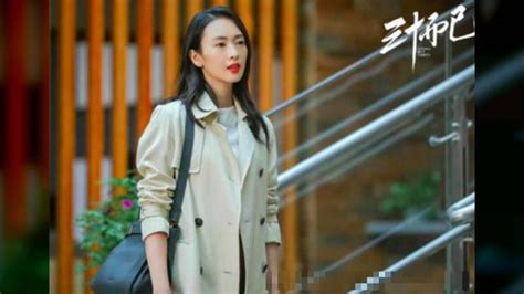 《三十而已》顾佳快速攀升富婆合影位置变化快摔得也惨高清1080p在线观看平台腾讯视频