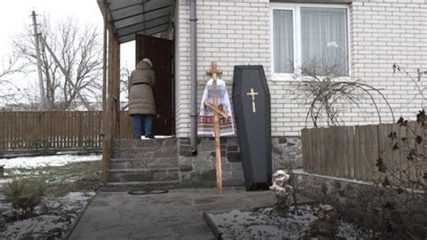 Що відомо про чоловіка який приніс вибухівку в ТЦК у Рівному Читайте на Ukr Net