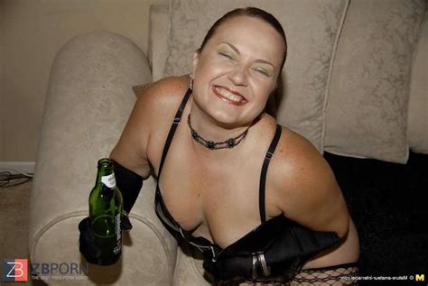 White Mom Enjoys Giant Ebony Man Meat And Beer Zb Porn