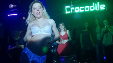 Nude Video Celebs Amanda Da Gloria Nude Winterherz Tod In Einer