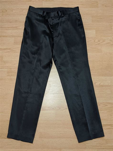 НОВ Луксозен Мъжки Костюм Сако Смокинг САТЕН БОРДО 3 части гр София Редута • Olx Bg