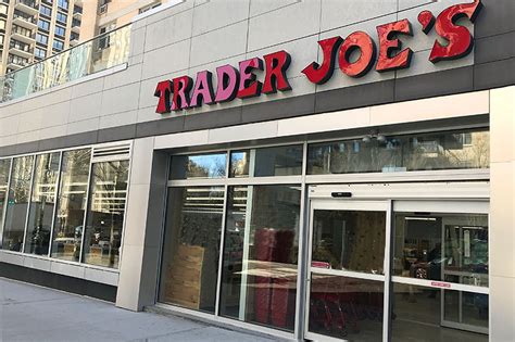 2 New Trader Joes Descend Upon Nyc Eater Ny
