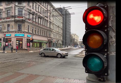 Python How Do I Find A Traffic Light With Simple Image Processing