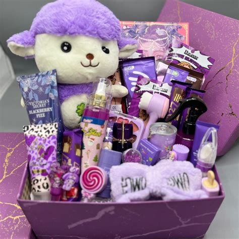 باکس هدیه ولنتاین لوازم آرایشی