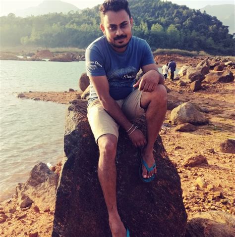 Trans Express Trans Express අපේ සාර්ථකත්වය පිටුපස සිටින Facebook