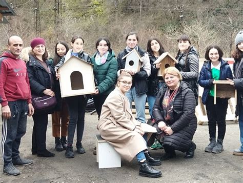 რგანის საჯარო სკოლის სამოქალაქო კლუბის წევრები ავეჯის დამზადების პროცესს გაეცნენ Etm Ge ერის