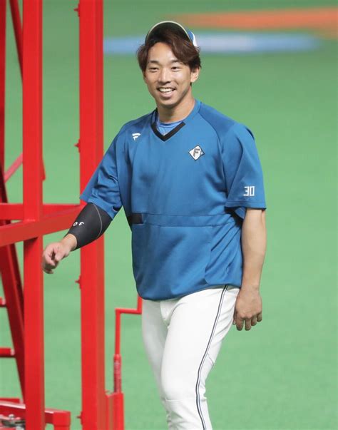 【日本ハム】宇佐見真吾がももクロ高城れにと結婚 連名で「笑顔の絶えない家庭を」 スポーツ報知