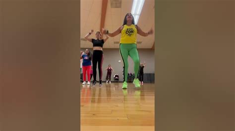 Como E Salsa Choke Dance With Passion Comoe Zumbainstructor