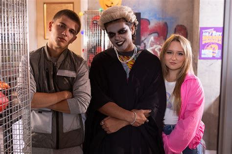 Leah Lucas And Dillon Come Together To Scare Beau In Hollyoaks