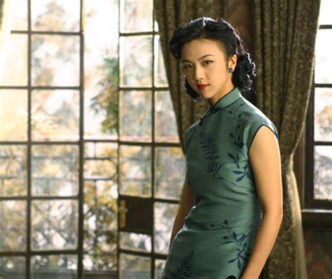 2030세대 “한복이 스트리트 패션이다” 티타임즈