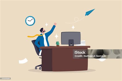 성공 리더십 또는 긍정적인 사무실 분위기 성공적인 업무 전략 직장 또는 경력 개발의 행복 업무 만족도 개념 사무실 컴퓨터 책상으로 일하는 행복한 사업가 경영자에 대한 스톡