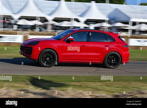 Porsche Cayenne Gts First Glance An Opportunity To See New Models And