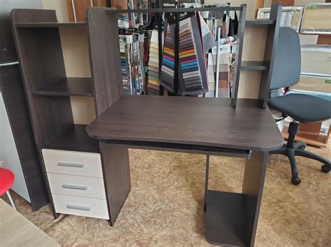 Стіл компютерний письмовий розпродаж мезі складу 3 781 грн Офісні меблі Васильків на Olx