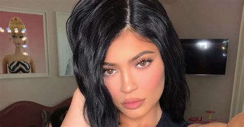 Kylie Jenner Goes Makeup Free In Naturally Gorgeous Selfie