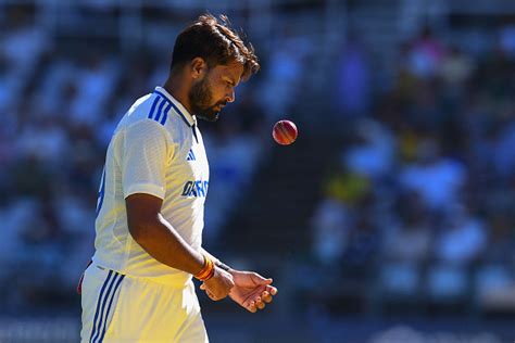 “if you try to bowl too full you get smashed” mukesh kumar shares