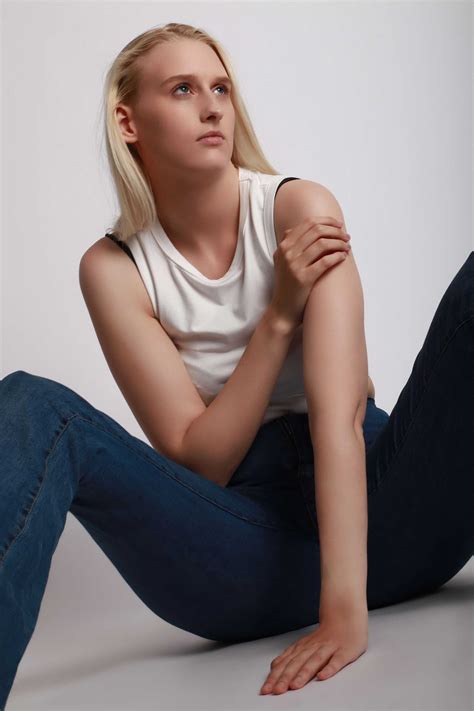 Iona Milligan Profile Eclipse Model Management