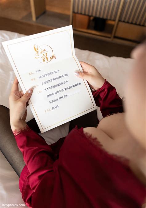 情欲和危险的化身爆乳女特工允爾性感出击 魅写真