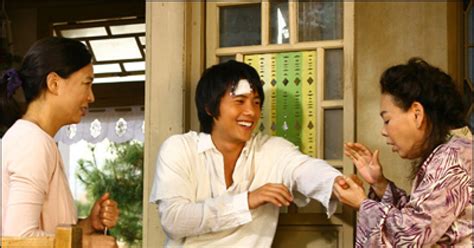 한국영화 어른을 위한 만화를 그리다