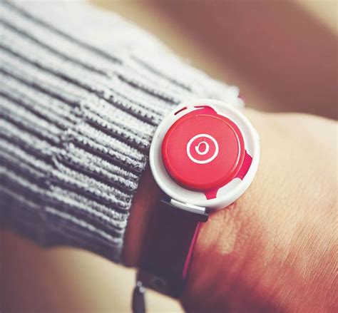 Revolutionizing Healthcare Safety How Wearable Technology Is Protecting Employees Jet Hotel