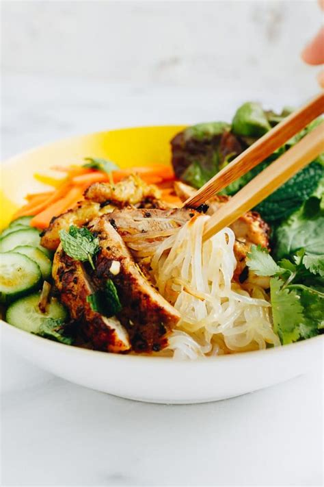 Vietnamese Lemongrass Chicken Noodle Salad Keto I Heart Umami®