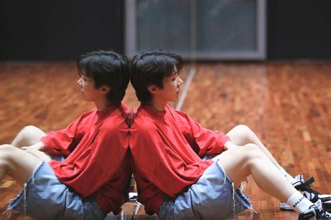 제이홉 인 더 박스 제이홉 백스테이지부터 무대 위 모습 공개