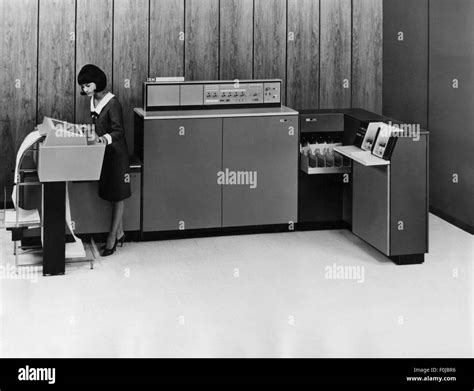 Electronic Data Processing Black And White Stock Photos Images Alamy