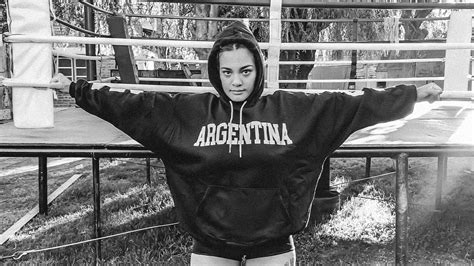 Abril Vidal Plus Quune Adversaire Punching Grace