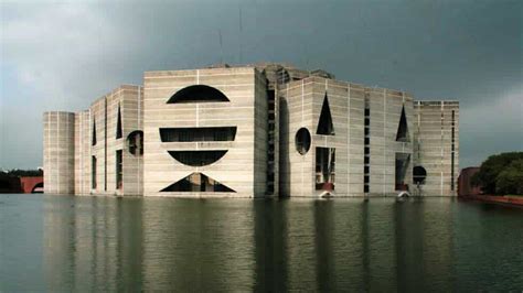 لوئی کان بیوگرافی لوئی کان و معرفی آثار معماری لوئی کان