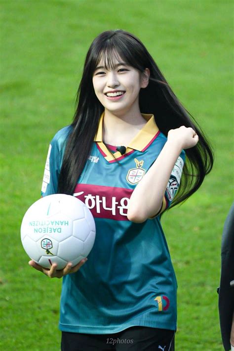 12 On Twitter 연예인 사진 연예인 딸